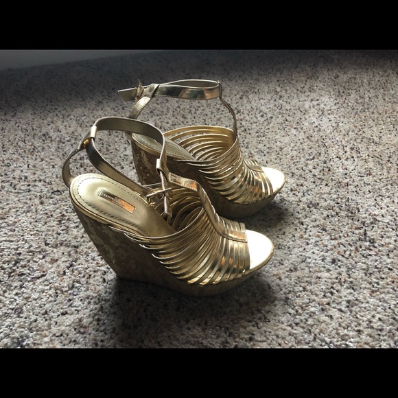 Report Signature | Shoes | Report Signature Platform Sandals | Poshmark